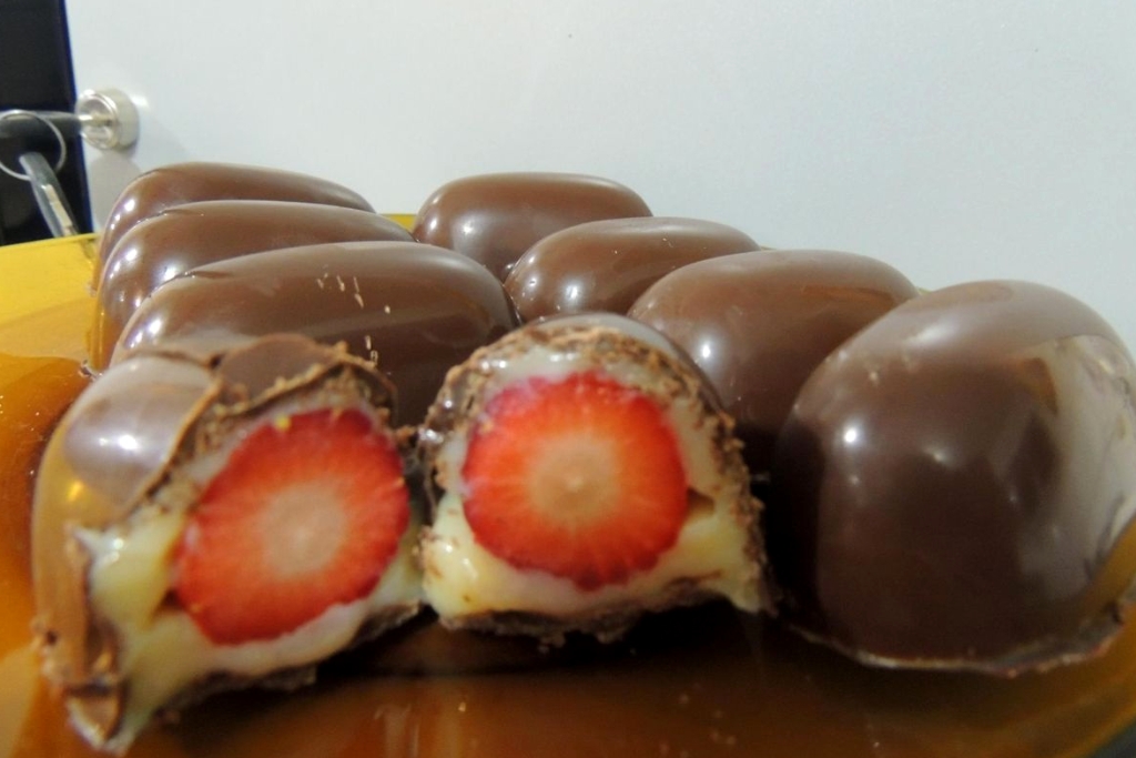 Receita Trufas De Morango - RETOEDU